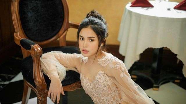 Claudia Barretto Looks Gorgeous in Her Debut Photo Shoot